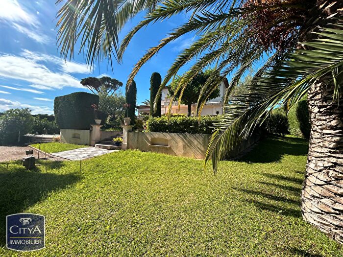 Maison 6 pièces à vendre - Saint-Raphaël, Veyssières