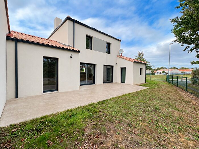 La Roche-sur-Yon, Val d'Ornay, Saint-André d'Ornay, Forges : Maison 4 pièces à vendre