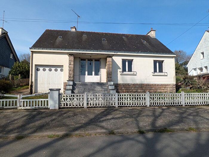 Maison à vendre - Locmalo - 5 pièces - 3 chambres