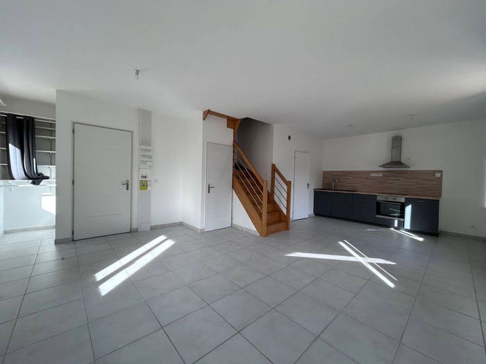 Yzeron : Appartement 4 pièces à louer