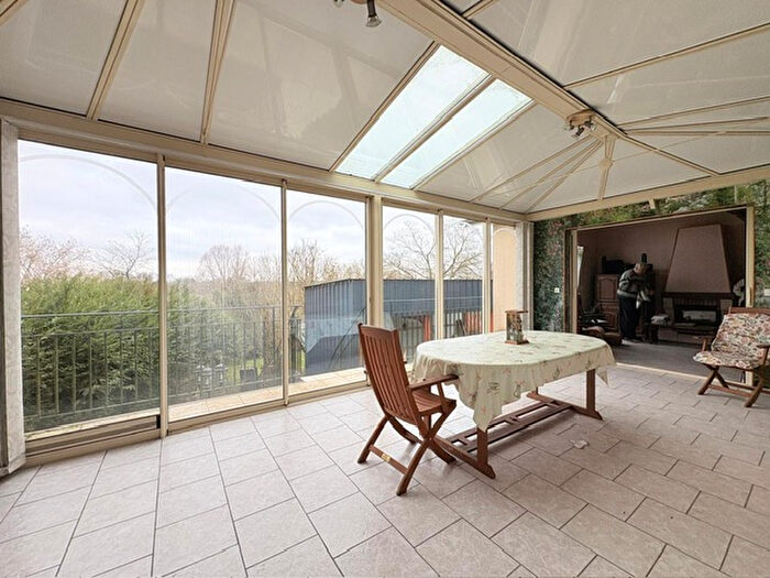 Maison à vendre - Neuillé-Pont-Pierre - 5 pièces - 3 chambres