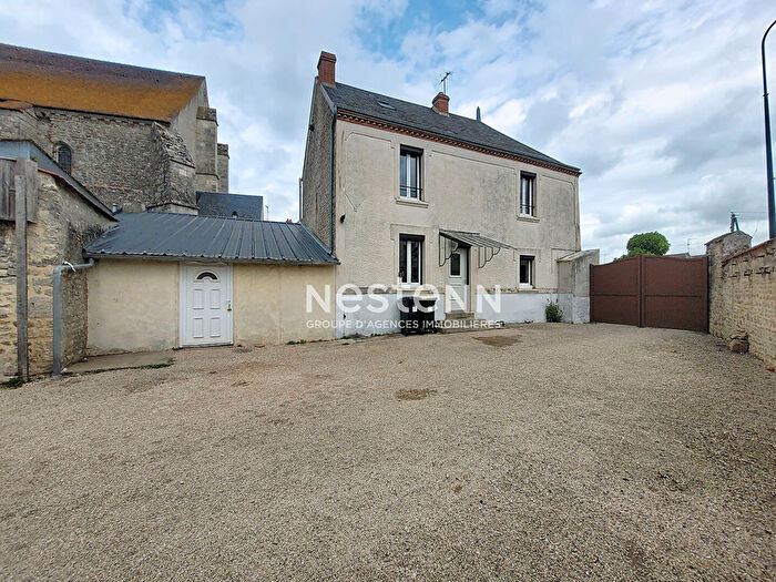 Maison 4 pièces à vendre à Angerville