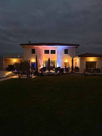 Maison à vendre - Arles, Pont de Crau, Moulès - 7 pièces