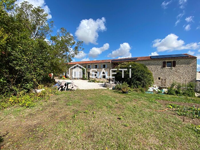 Maison à vendre - Courant - 9 pièces - 7 chambres