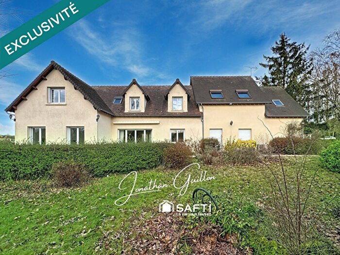 Maison à vendre - Pierre-Levée - 8 pièces - 6 chambres