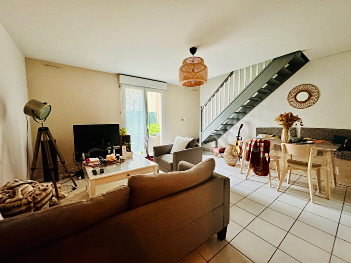 Maison à louer - Mignaloux-Beauvoir - 3 pièces - 2 chambres