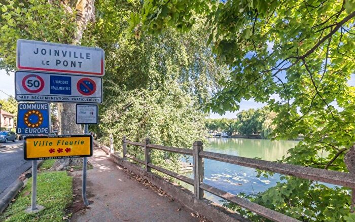 Appartement à vendre - Joinville-le-Pont, Paris - 3 pièces - 2 chambres