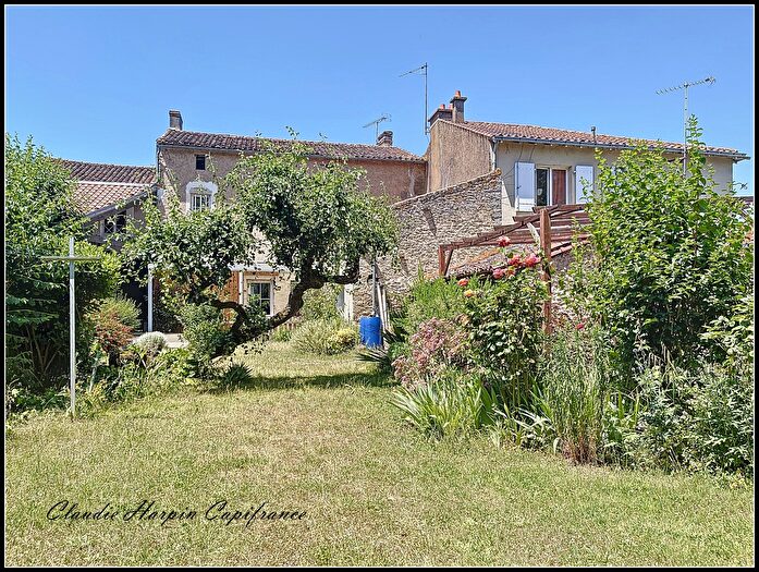 Thénezay : Maison 7 pièces à vendre