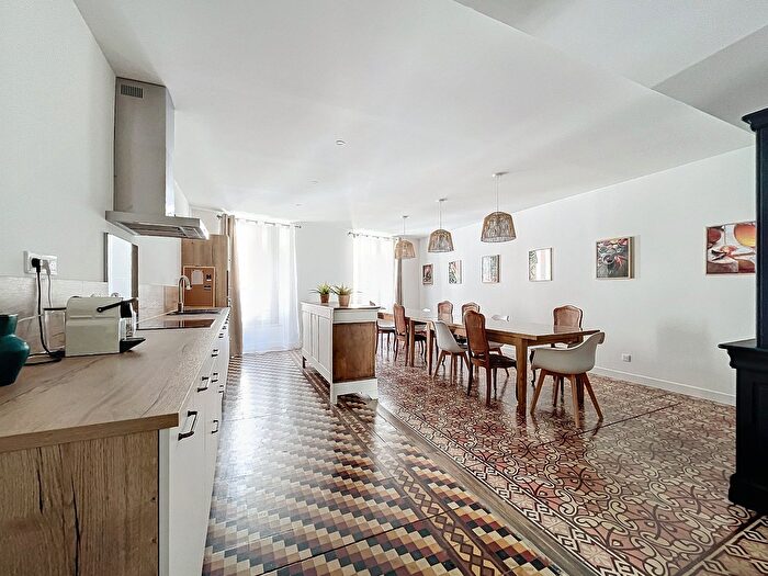 Maison à vendre - Saint-Chinian - 6 pièces - 5 chambres