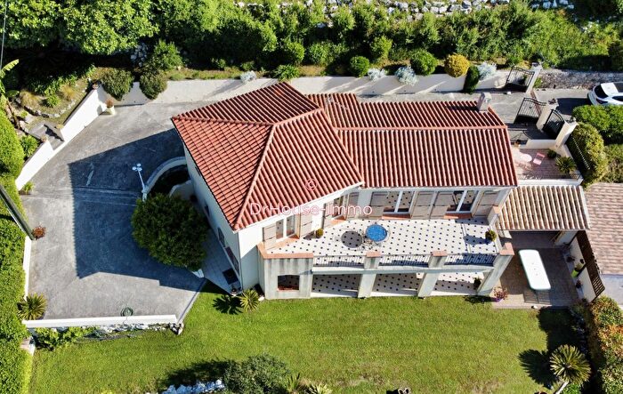 Maisons à vendre et appartements à louer - 1