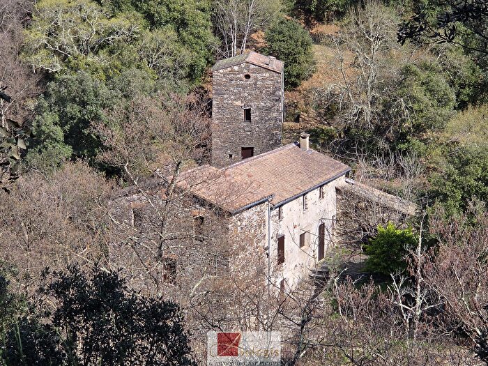 Maison à vendre - Saint-Martial - 7 pièces - 5 chambres