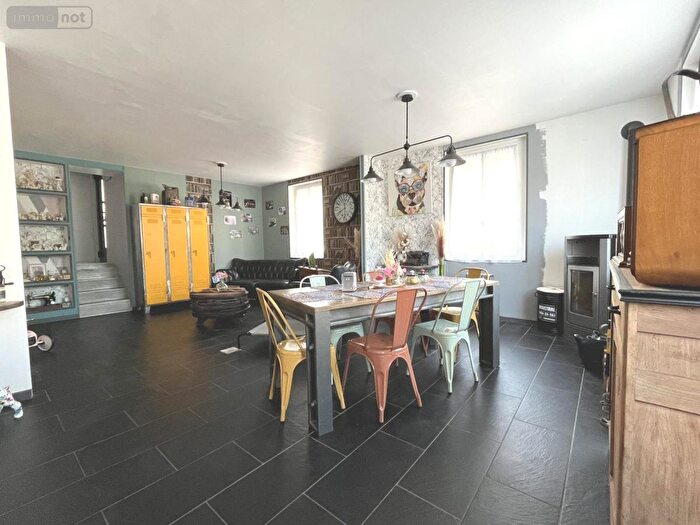 Maison 6 pièces à vendre à Lavaré