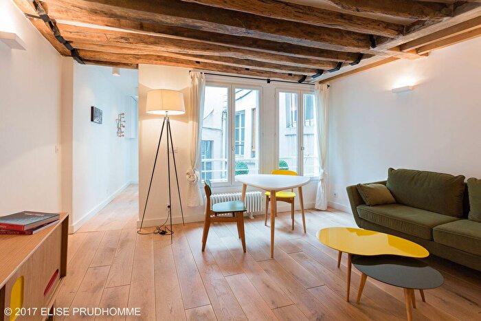 Appartement à louer - Monnaie, Paris ème arrondissement - 2 pièces - 1 chambre