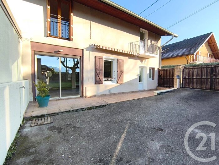 Maison à louer - Chambéry - 4 pièces - 3 chambres