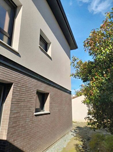 Maison à louer - Gravemarelle, Castelginest - 5 pièces - 4 chambres