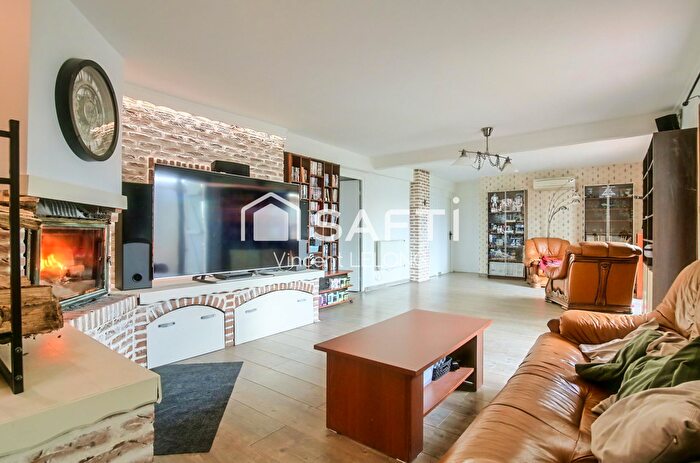 Maison à vendre - Les Attaques - 6 pièces - 3 chambres