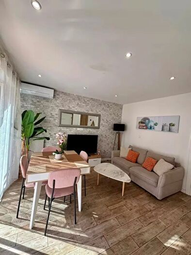 Appartement à vendre - Saint-Raphaël, Santa-Lucia - 1 pièce