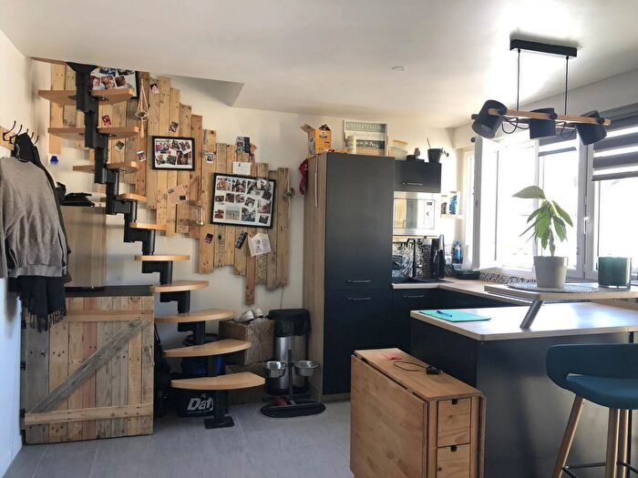 Appartement à louer - Montesson, Centre-ville - 2 pièces - 1 chambre