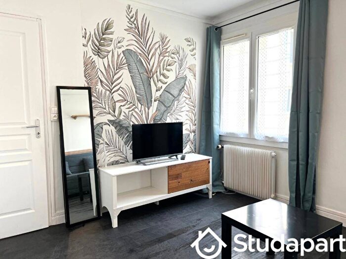 Saint Martin, Troyes : Appartement 2 pièces à louer