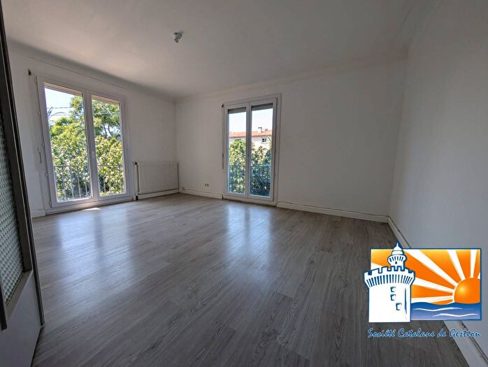 Appartement à louer - Bas Vernet Est, Perpignan - 3 pièces - 2 chambres