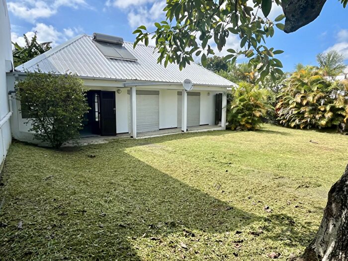 Maison à vendre - Le Tampon, Centre-ville - 6 pièces - 4 chambres