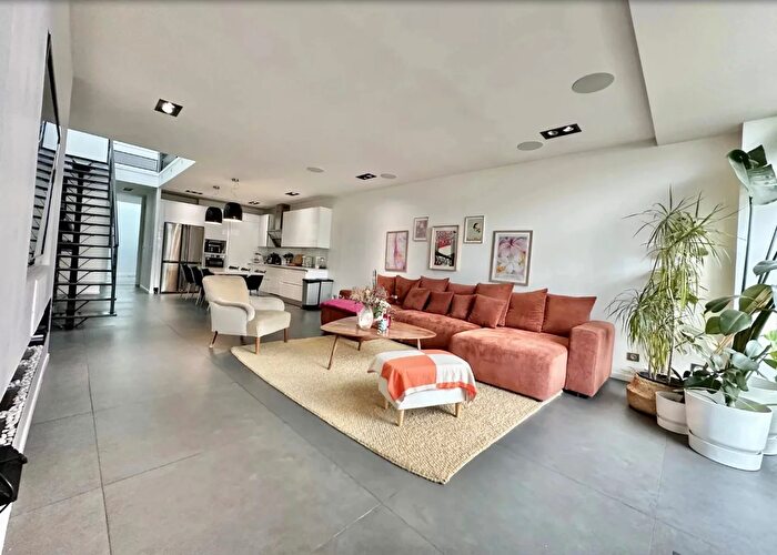 Maison 4 pièces à Alfortville, Mairie, Gare, à vendre