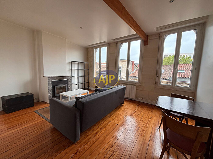 Appartement à louer - Bordeaux, Gare Saint-Jean - 2 pièces - 1 chambre