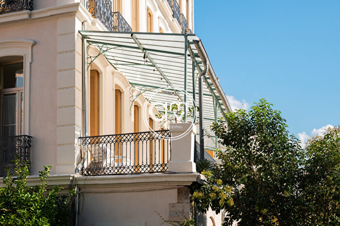 Appartement à vendre - Hyères, Centre-ville - 4 pièces - 3 chambres