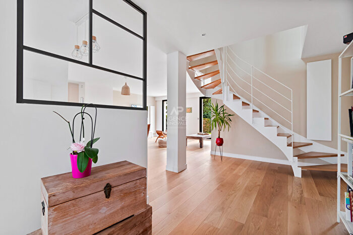 Maison à vendre - Fourqueux - 8 pièces - 5 chambres