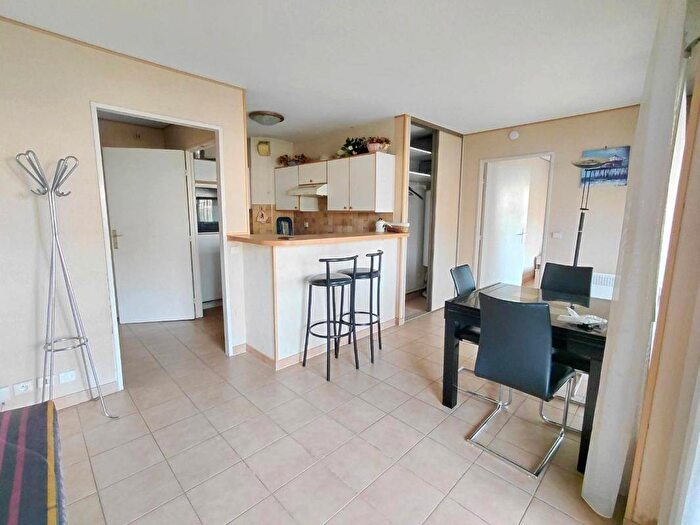 Appartement à louer - La Colle, Antibes - 2 pièces - 1 chambre