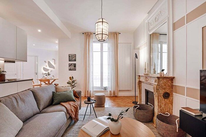 Appartement à louer - Archives, Paris ème arrondissement - 1 pièce