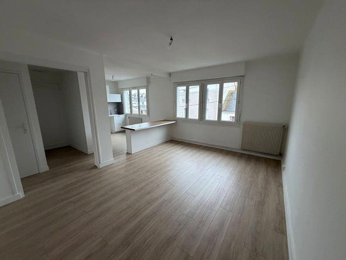 Appartement 3 pièces à Hôtel de Ville, Saint-Nazaire, à louer