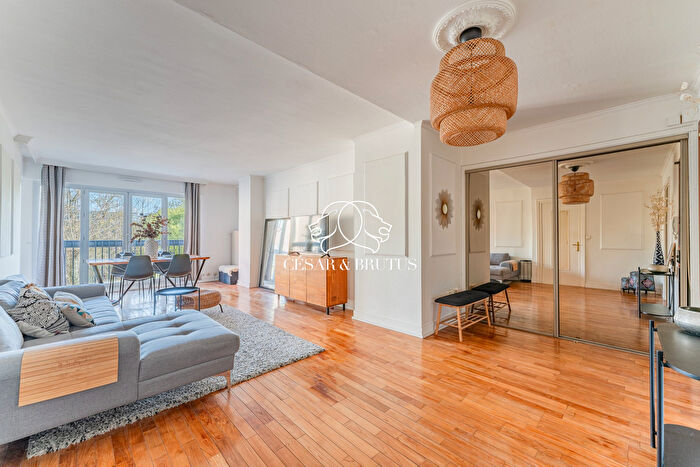 Caluire-et-Cuire, Saint-Clair : Appartement 4 pièces à vendre