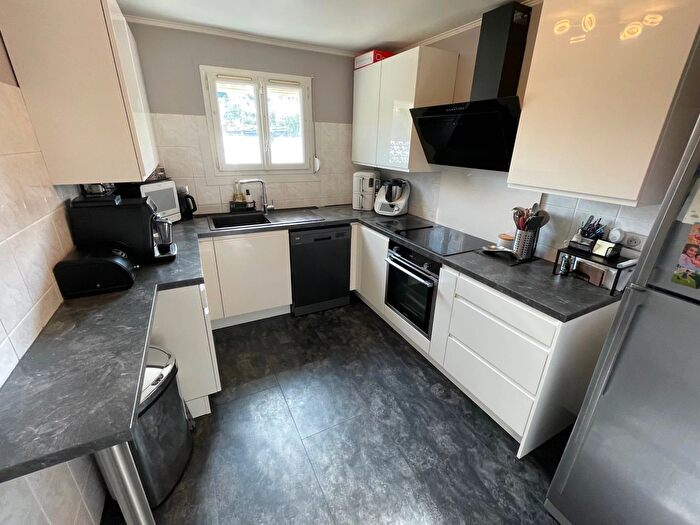 Maison à vendre - Chelles, Chantereine, Madeleine - 4 pièces - 3 chambres