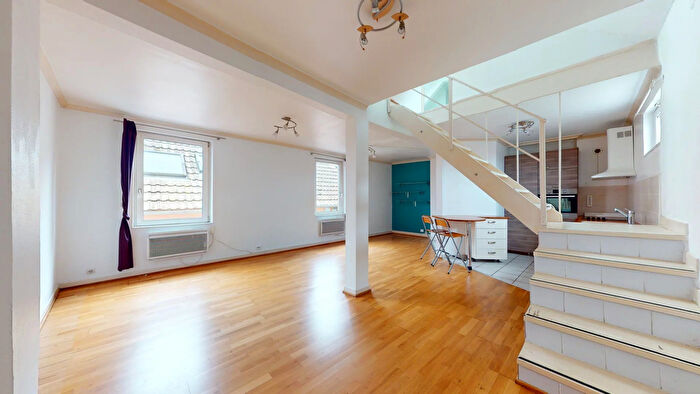 Appartement à vendre - Schiltigheim, Vieux Schilick, Centre-ville, Nouvelle Cité - 2 pièces - 1 chambre