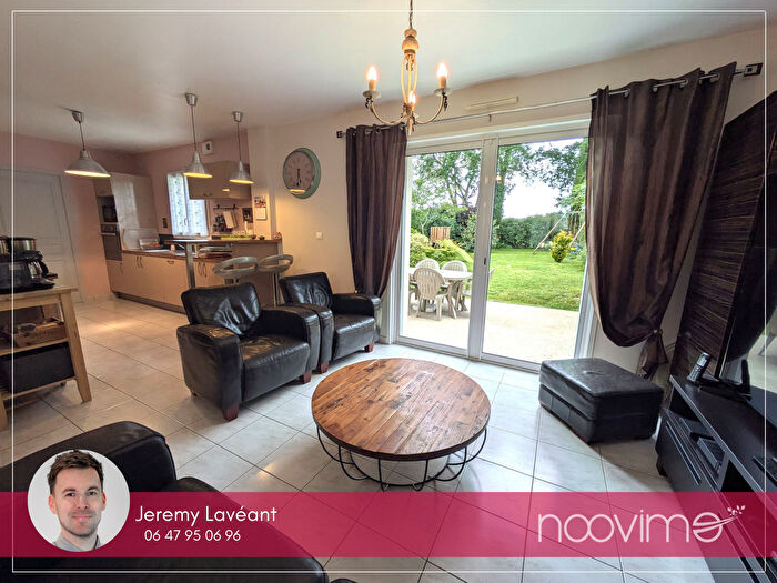 Maison à vendre - Grandchamp-des-Fontaines, Grandchamps-des-Fontaines - 7 pièces - 5 chambres