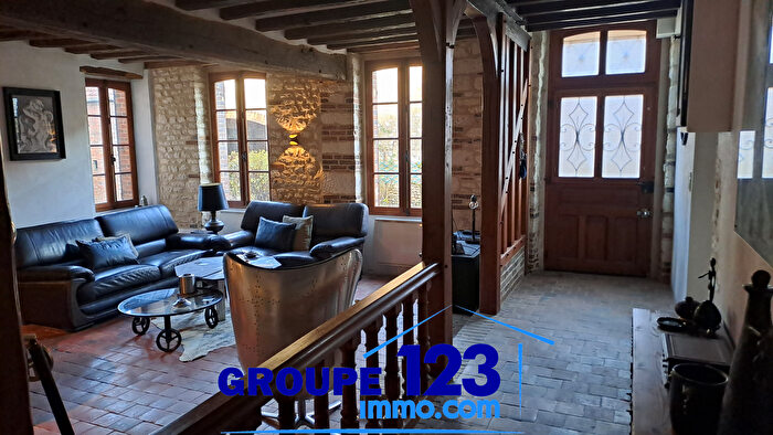 Maison à vendre - Villiers-sur-Tholon - 6 pièces - 4 chambres