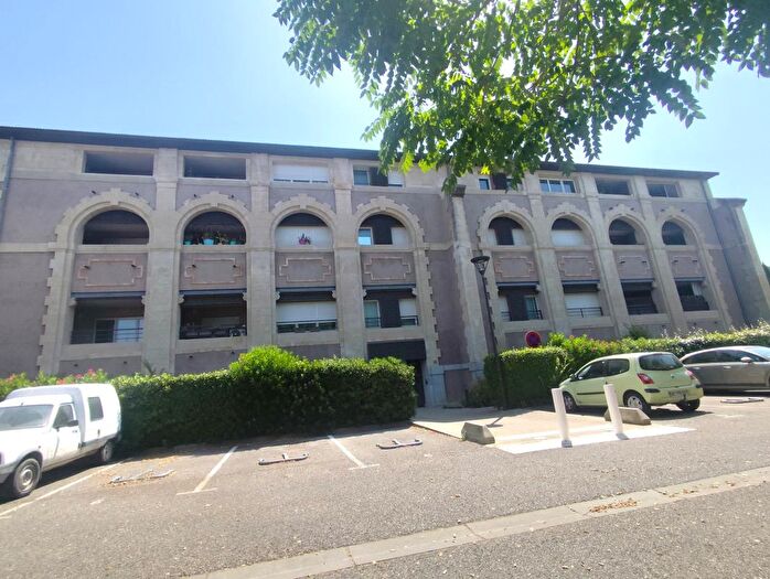 Avignon, Palais des Papes, Zone Piétonne : Appartement 3 pièces à vendre