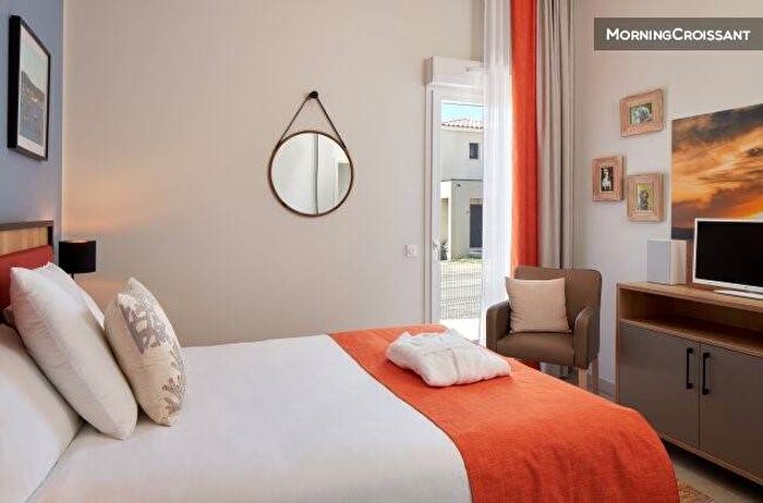 Appartement à louer - Couronne Periurbaine, Mèze - 1 pièce