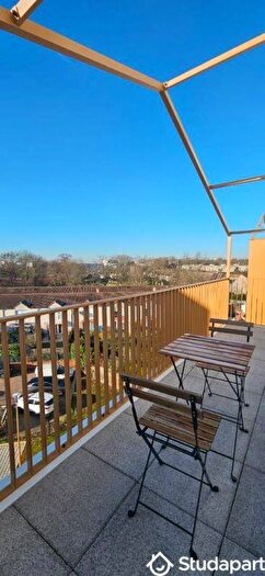 Appartement à louer - Aunettes Est, Évry-Courcouronnes - 1 pièce - 4 chambres