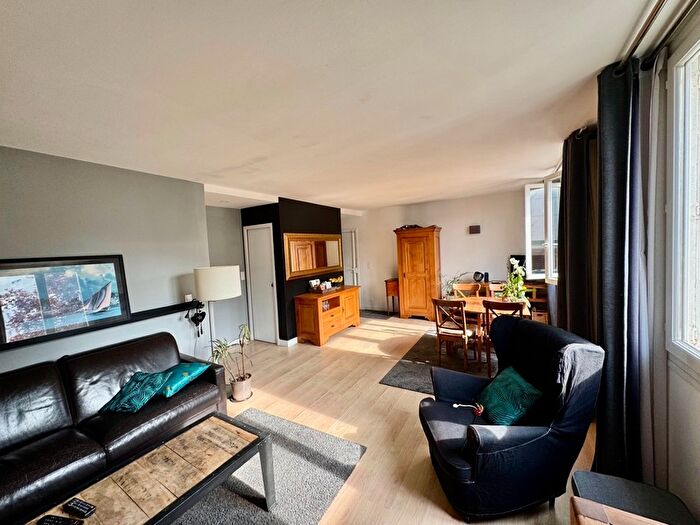 Maisons-Alfort, Centre-ville : Appartement 4 pièces à vendre