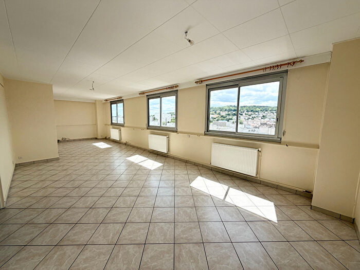 Vanduvre-lès-Nancy, Centre-ville, Vandoeuvre Nations - Appartement 4 pièces à louer