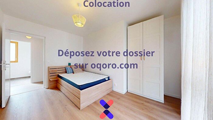 Appartement à louer - Varenne-Centre-Rive Charmante, Noisy-le-Grand - 5 pièces - 4 chambres