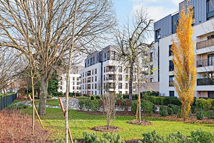 Appartement à vendre - Vernouillet - 4 pièces - 3 chambres