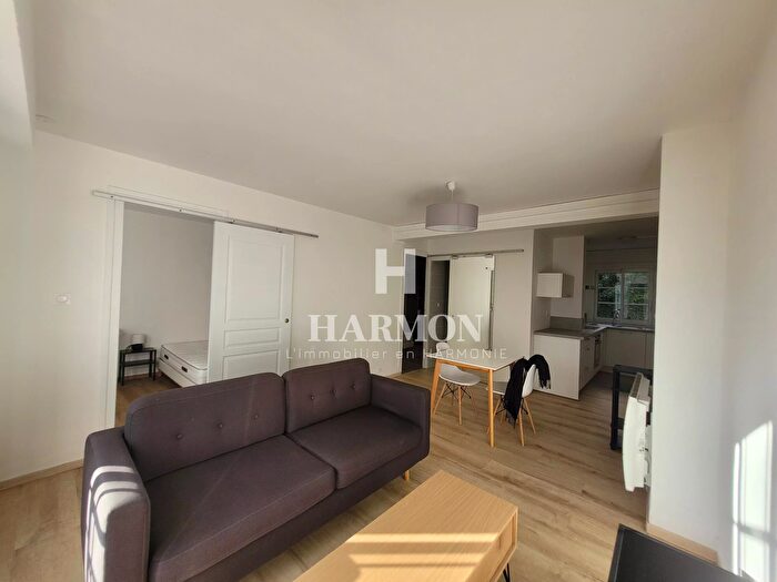 Appartement à louer - Pau, Centre-ville - 3 pièces - 2 chambres