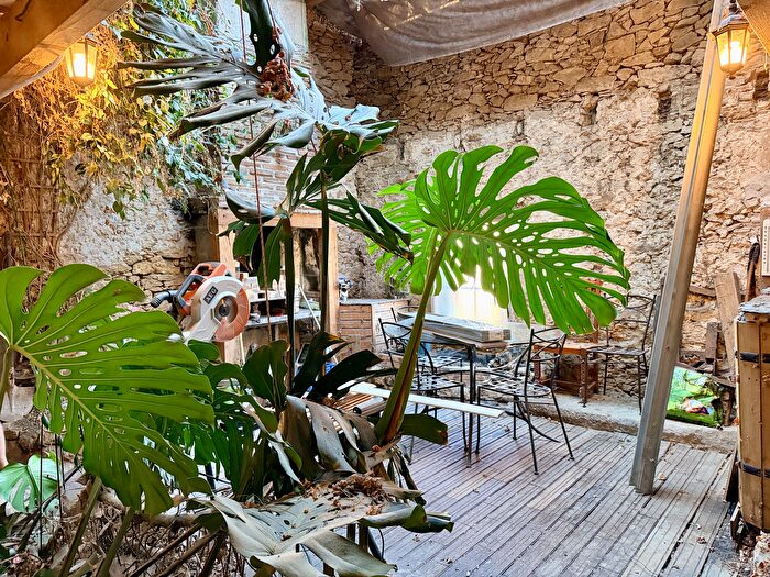 Maison à vendre - Sauveterre-de-Guyenne - 5 pièces - 4 chambres