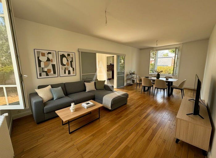 Est, Blois : Maison 5 pièces à louer