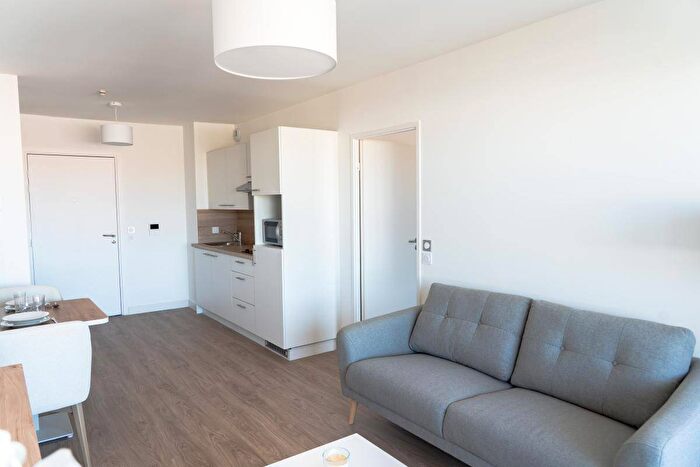 Coopérative, Agde - Appartement 2 pièces à louer