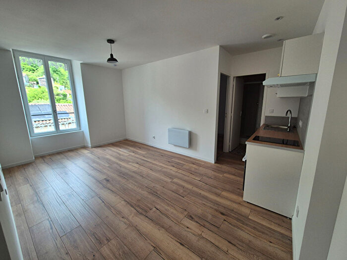 Labastide-Rouairoux - Appartement 2 pièces à louer
