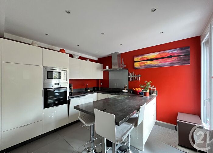 Maison à vendre - Maurepas, Centre-ville, Malmedonne - 6 pièces - 4 chambres